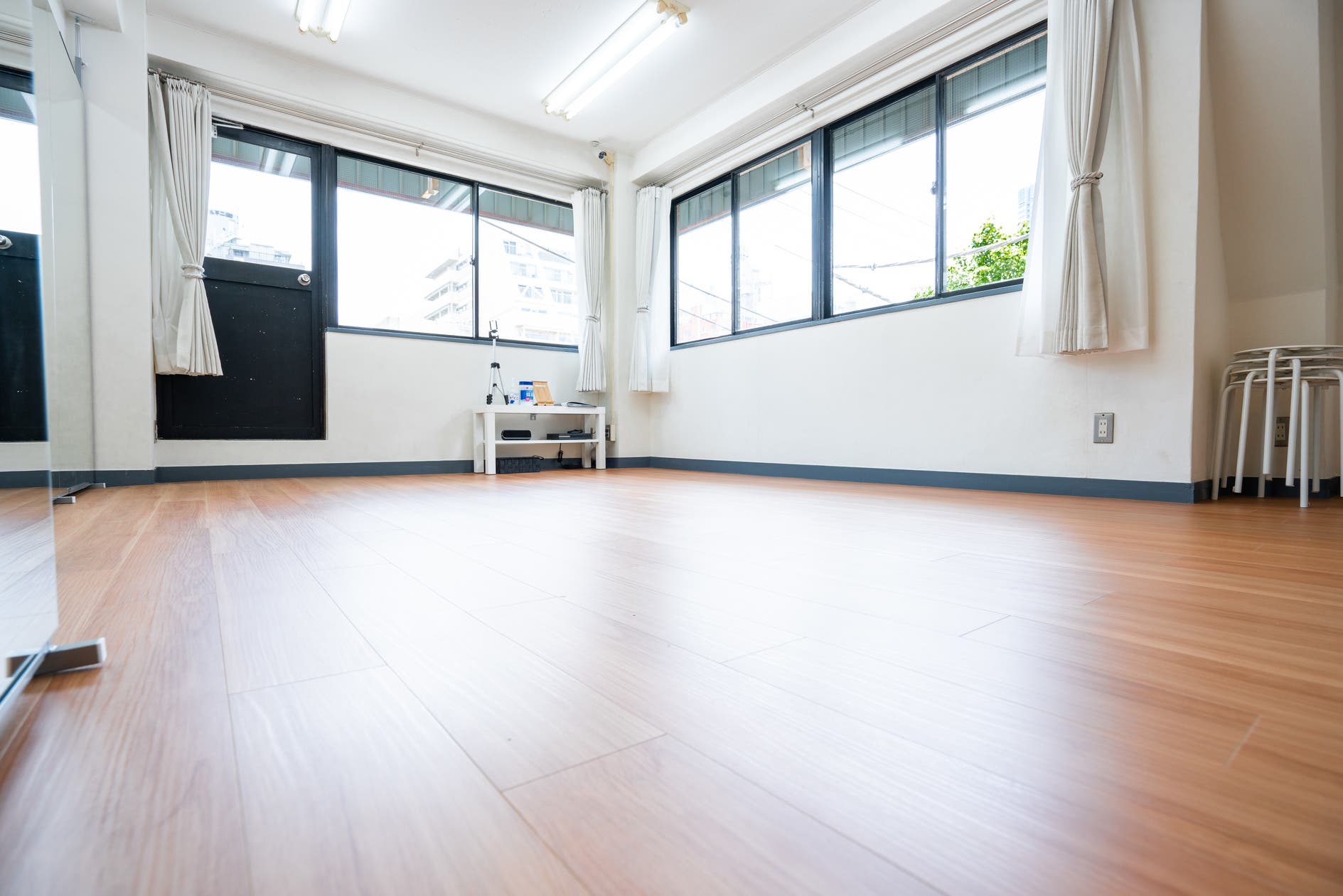 ＜高田馬場駅0分＞ダンスができるレンタルスタジオ/幅4.2m×高さ1.8m鏡付き/着替えスペース有りの写真5