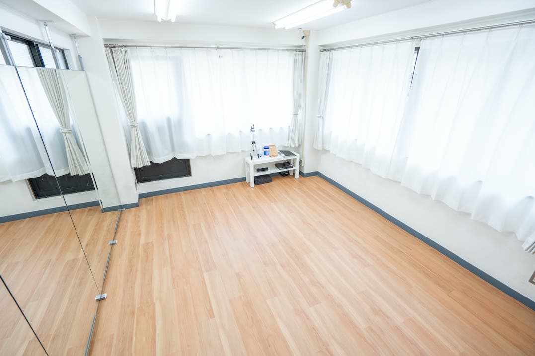 ＜高田馬場駅0分＞ダンスができるレンタルスタジオ/幅4.2m×高さ1.8m鏡付き/着替えスペース有りの写真12