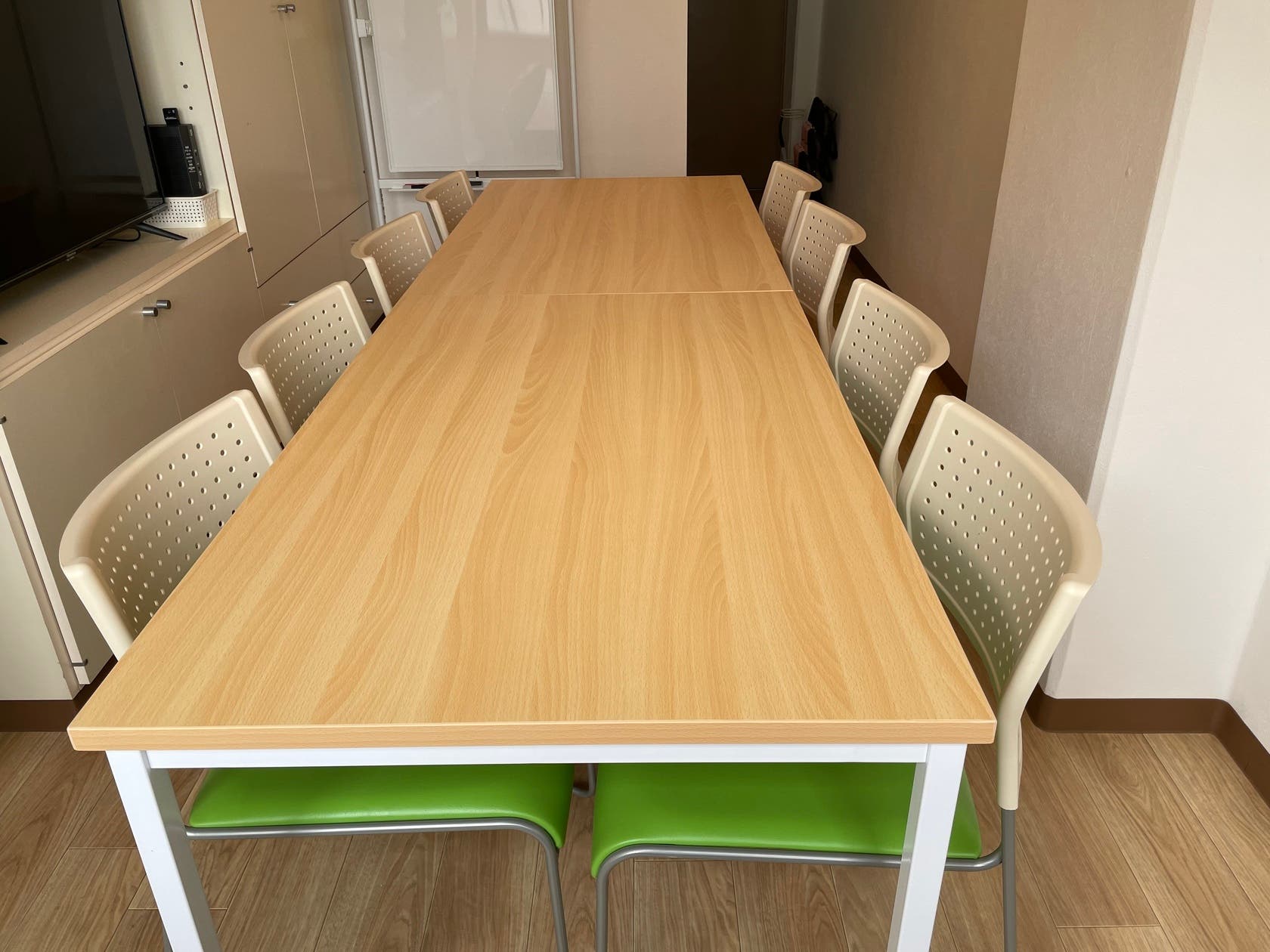 東中野駅西口30秒【即予約可・高速度WiFi・除菌完備】各種教室、会議、商談、面接、研修、ボードゲーム等に最適な個室スペースの写真10