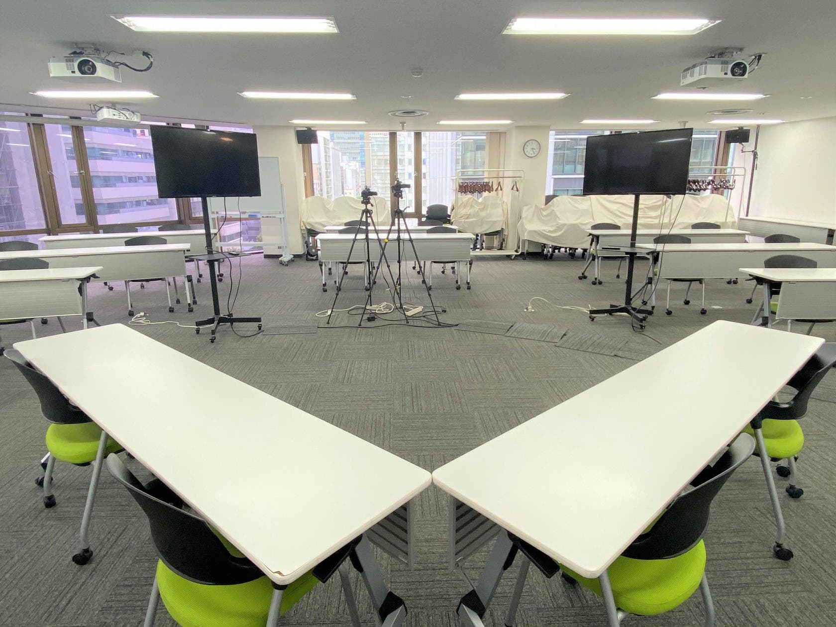 【オンライン配信にも対応】新橋駅、内幸町駅からすぐ！便利で上質な貸会議室！の写真27