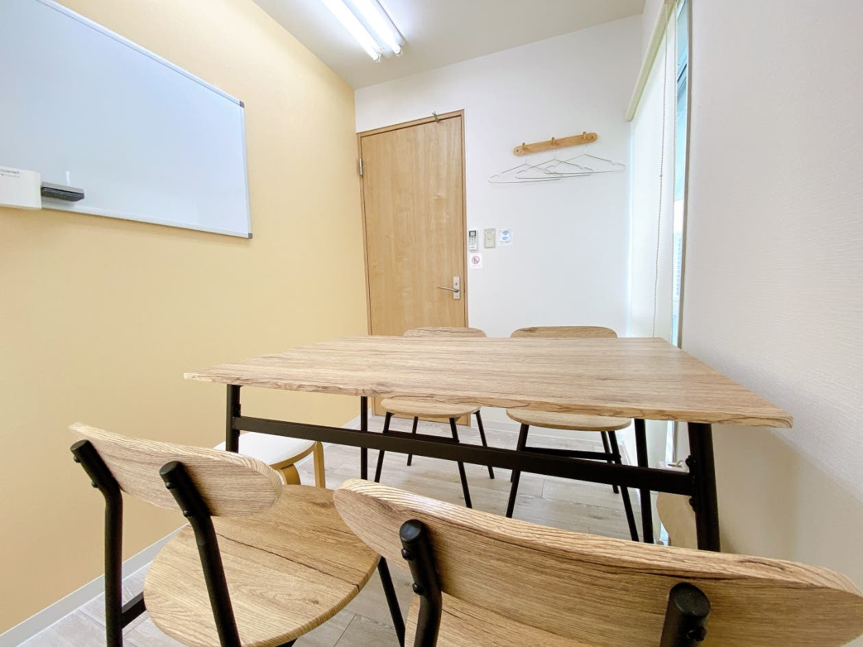 🎊好立地🎊｜🉐格安｜小田急線・町田駅2分❗｜高速WiFi⚡｜個室｜土足🆗｜24h｜Colormell 町田東店【C室】［〜4名］の写真2