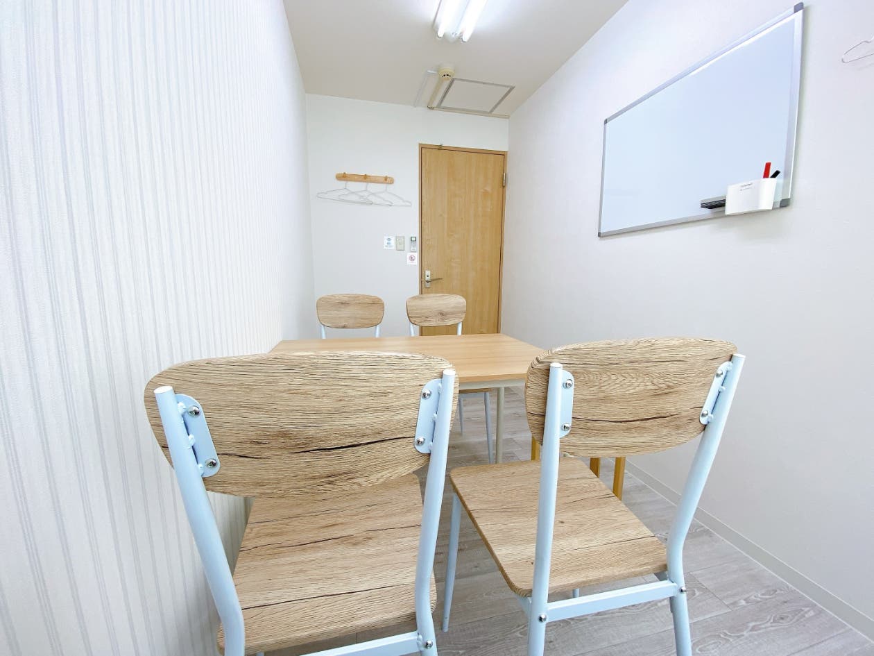 🎊好立地🎊｜🉐格安｜小田急線・町田駅2分❗｜高速WiFi⚡｜個室｜土足🆗｜24h｜Colormell 町田東店【E室】［〜4名］の写真2