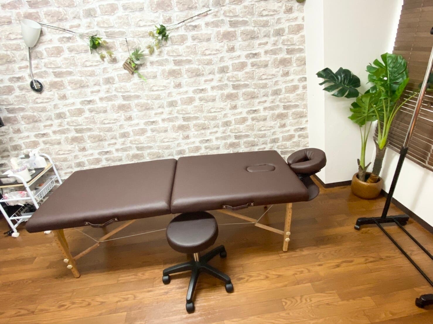 ⭐️新大阪駅徒歩０分！⭐️最大2Gbps超高速光回線【全て無料】WiFi＆大画面モニター●１３名●　会議室エトワール新大阪の写真12