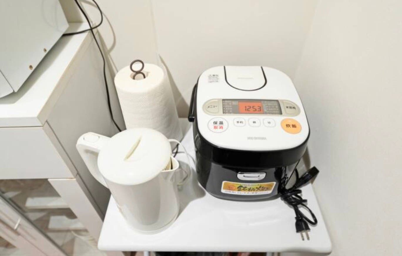 都心からアクセス抜群！15名着席可_路面電車が目の前_清潔モダンな100平米超のお部屋ミニキッチン完備の写真8