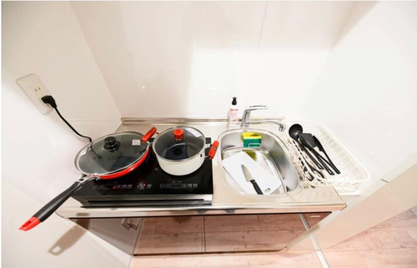 都心からアクセス抜群！15名着席可_路面電車が目の前_清潔モダンな100平米超のお部屋ミニキッチン完備の写真11