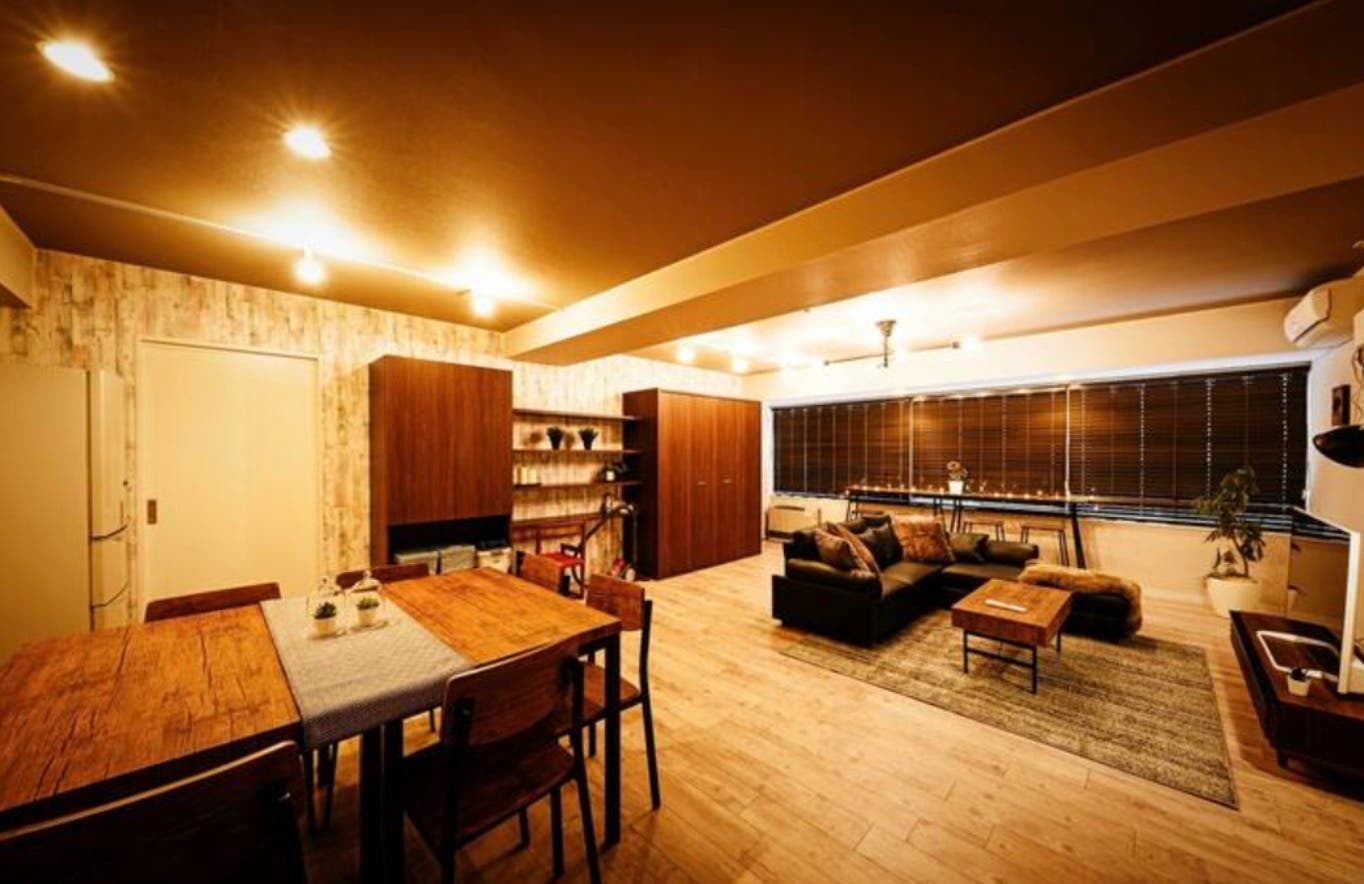 都心からアクセス抜群！15名着席可_路面電車が目の前_清潔モダンな100平米超のお部屋ミニキッチン完備の写真5