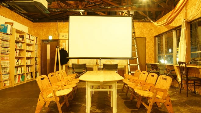 <Hammock>🚶三鷹駅徒歩3分🎉最大70名✨ハンモックカフェ🏕️グランピング🎥100インチスクリーン🃏ボードゲームの写真2