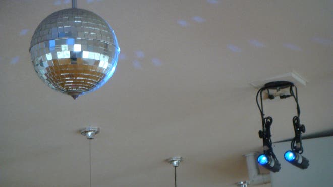 名古屋の広いスタジオはナカガワスタジオ!鏡面、音響、映像設備完備。ダンス、スポーツだけでなくイベントや会議など幅広い用途に対応。の写真15