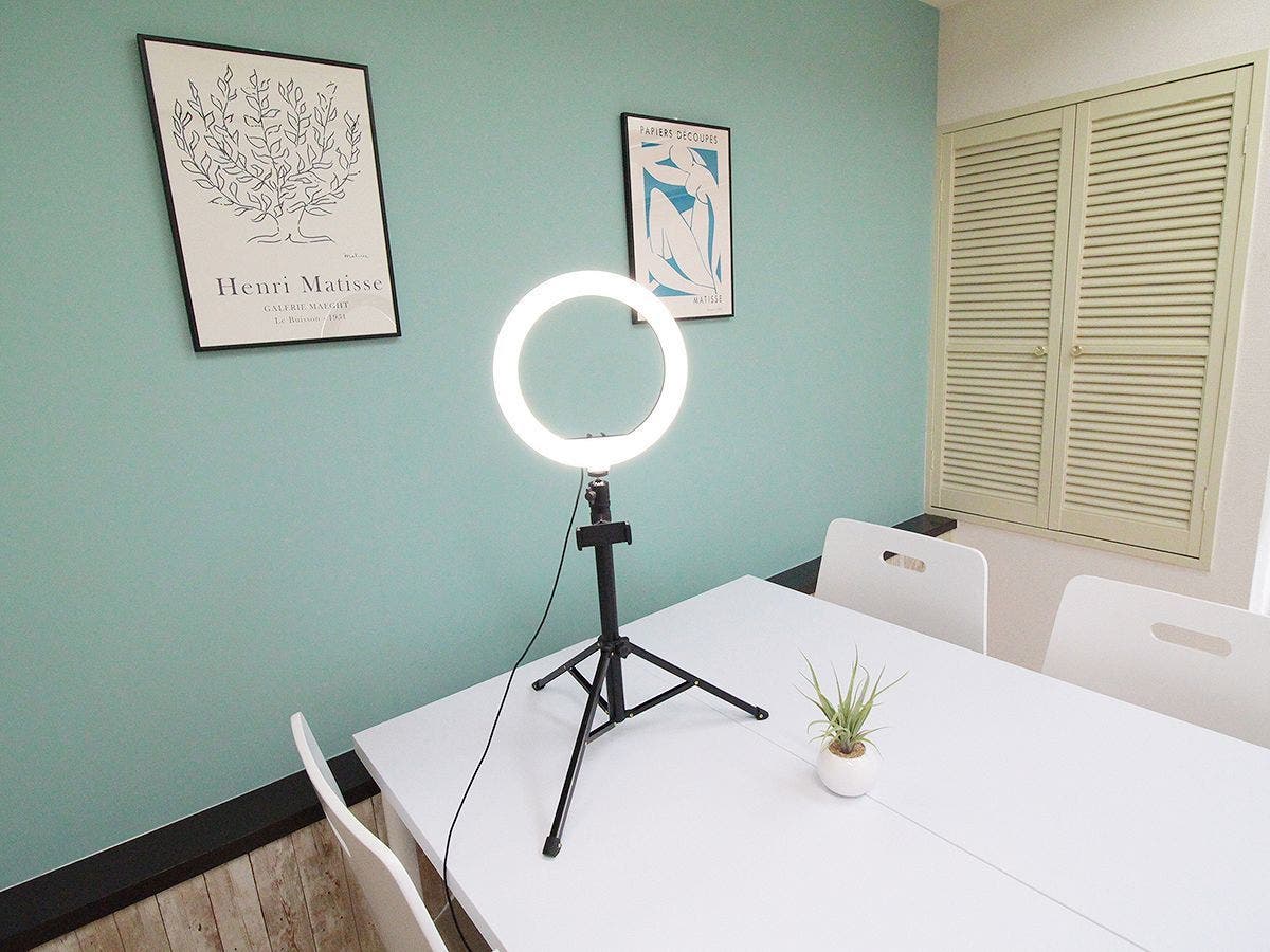 【名鉄金山駅2分！最大12名】WiFi・プロジェクター・ホワイトボード無料！ふれあい貸し会議室 金山Aの写真8