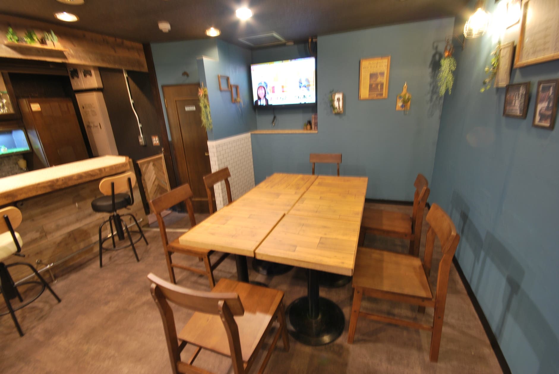 JR蒲田駅3分　カフェ風レンタルスペース（フレッツ光回線WiFi、大型モニター、ホワイトボード設置）の写真4