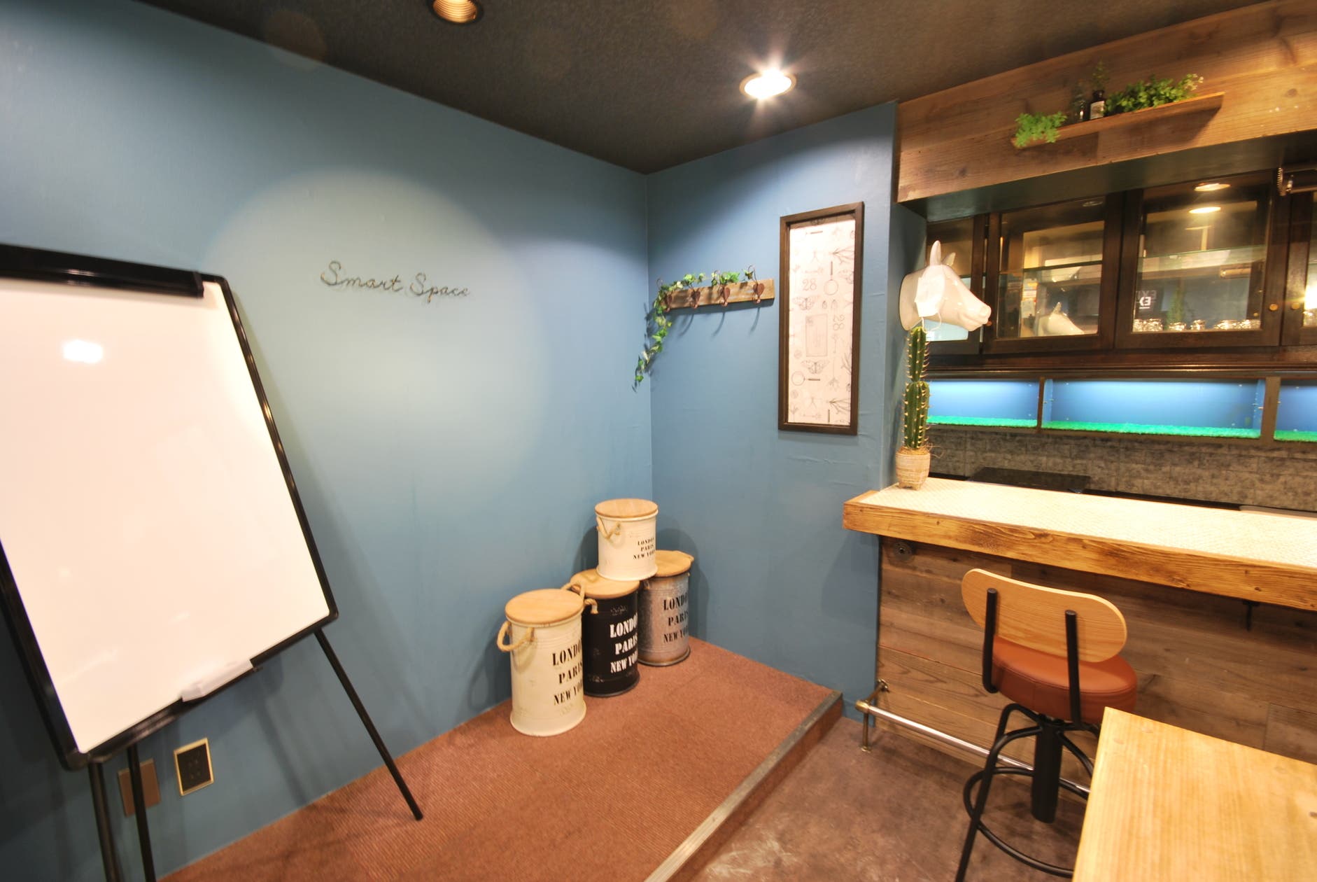 JR蒲田駅3分　カフェ風レンタルスペース（フレッツ光回線WiFi、大型モニター、ホワイトボード設置）の写真8