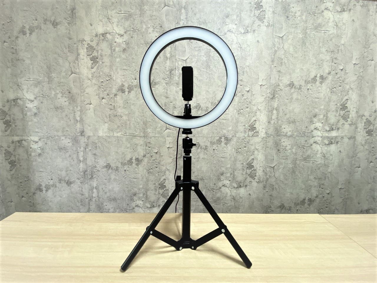 ★NEW★【十三駅2分】明るくお洒落。各種設備利用無料！ボドゲ、ワークショップ、整体サロンなど。貸会議室（最大12名）の写真12