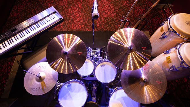 【銀座スタジオルアン・地域最安】プロジェクター・控室あり!プロ機材で配信・映画鑑賞🎥カラオケ🎤飲食(持込可)🍳音楽live🎵の写真5