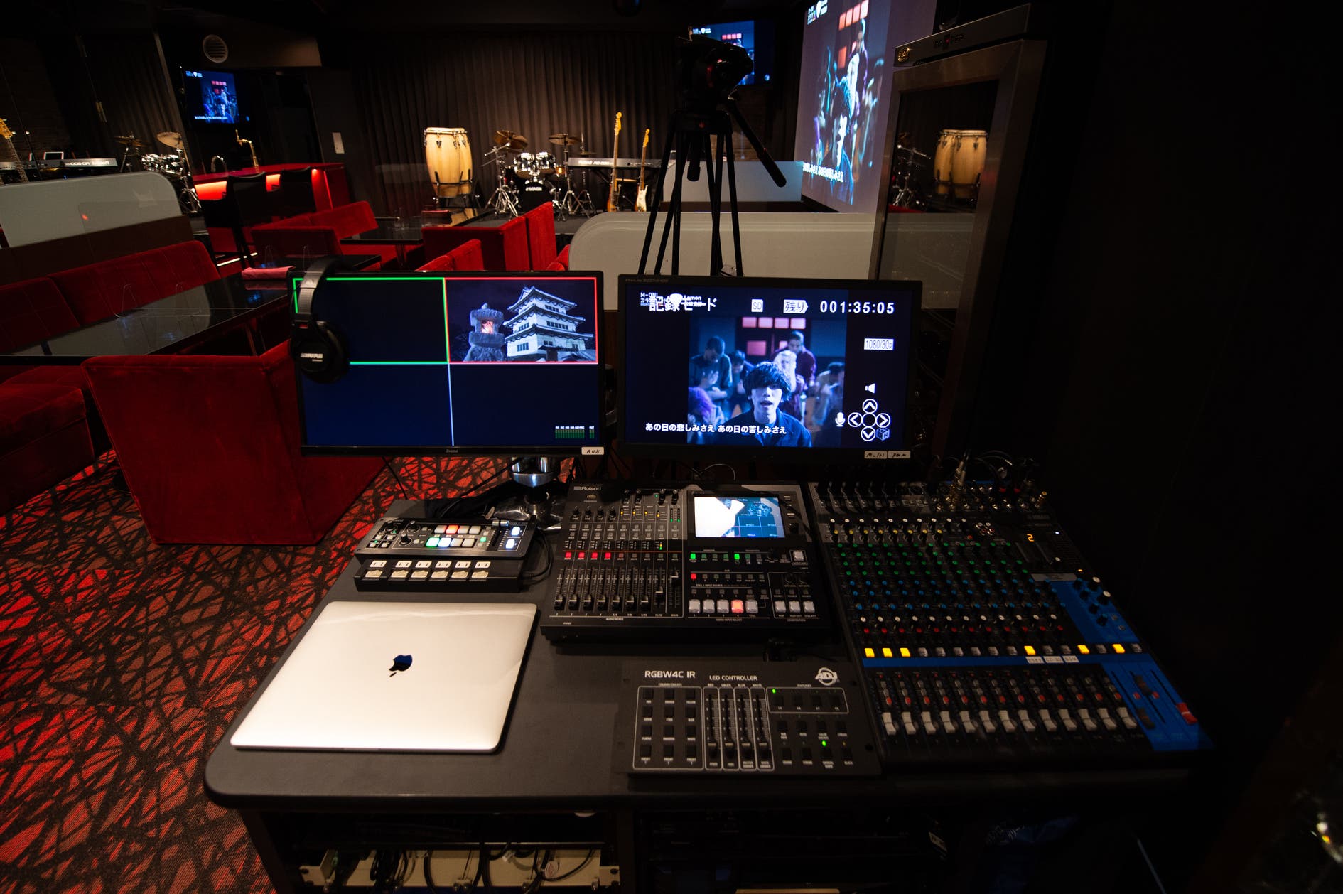 【銀座スタジオルアン・地域最安】プロジェクター・控室あり！プロ機材で配信・映画鑑賞🎥カラオケ🎤飲食（持込可）🍳音楽live🎵の写真10