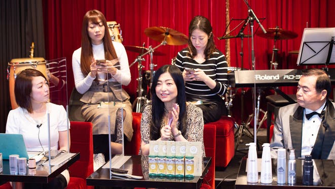 【銀座スタジオルアン・地域最安】プロジェクター・控室あり!プロ機材で配信・映画鑑賞🎥カラオケ🎤飲食(持込可)🍳音楽live🎵の写真11