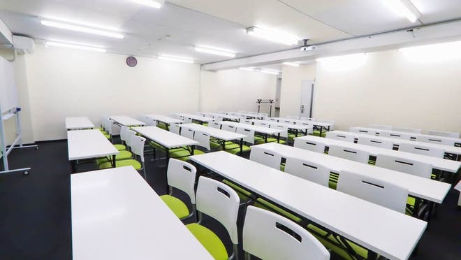 【渋谷駅徒歩1分!ヒカリエ隣!54名利用可!】プロジェクター・ホワイトボード・WiFi全て無料!ふれあい貸し会議室 渋谷No30の写真3