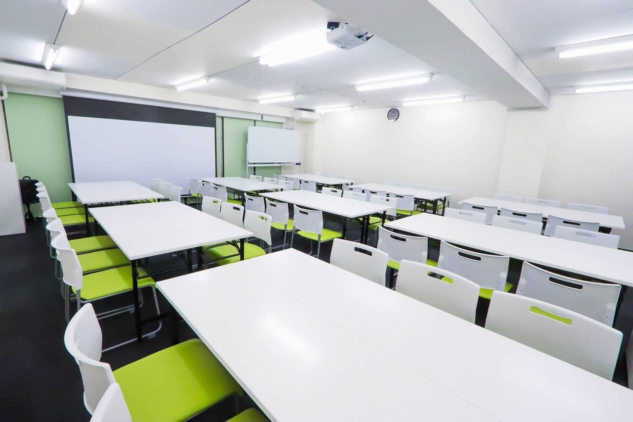 【渋谷駅徒歩1分！ヒカリエ隣！54名利用可！】プロジェクター・ホワイトボード・WiFi全て無料！ふれあい貸し会議室 渋谷No30の写真6