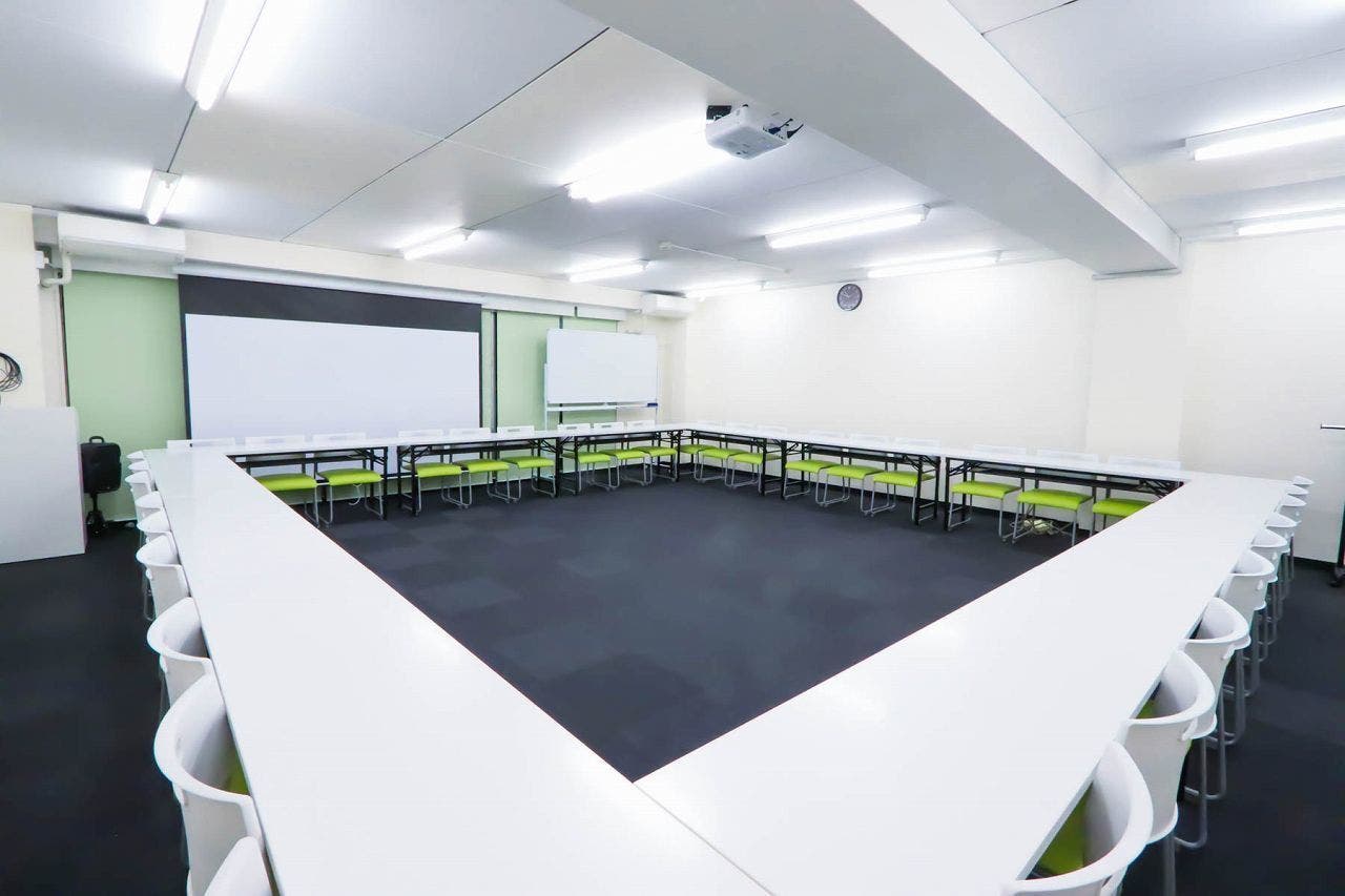 【渋谷駅徒歩1分！ヒカリエ隣！54名利用可！】プロジェクター・ホワイトボード・WiFi全て無料！ふれあい貸し会議室 渋谷No30の写真11