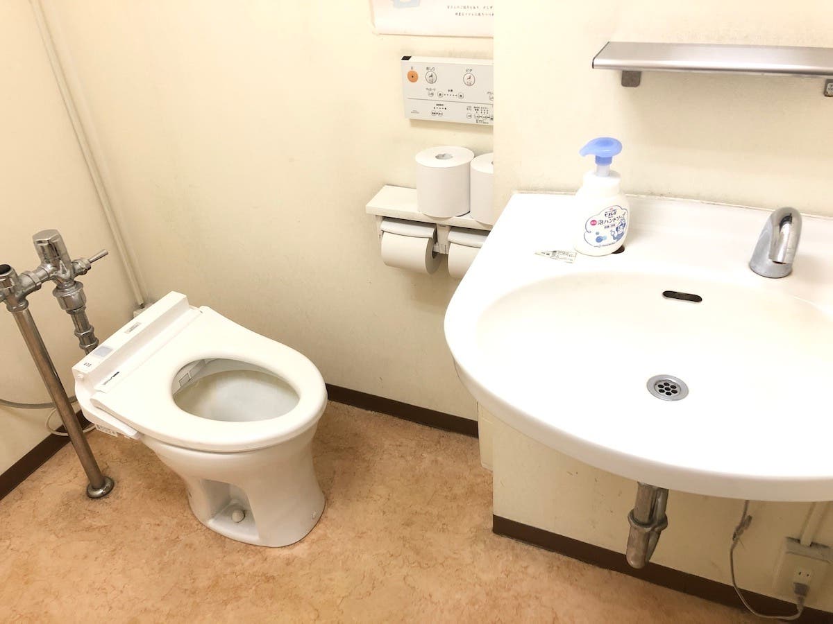 【渋谷駅徒歩1分！ヒカリエ隣！54名利用可！】プロジェクター・ホワイトボード・WiFi全て無料！ふれあい貸し会議室 渋谷No30の写真28