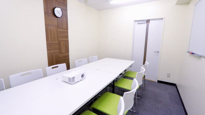 【渋谷駅徒歩1分!ヒカリエ隣!10名利用可!】プロジェクター・ホワイトボード・WiFi全て無料!ふれあい貸し会議室 渋谷No31の写真2