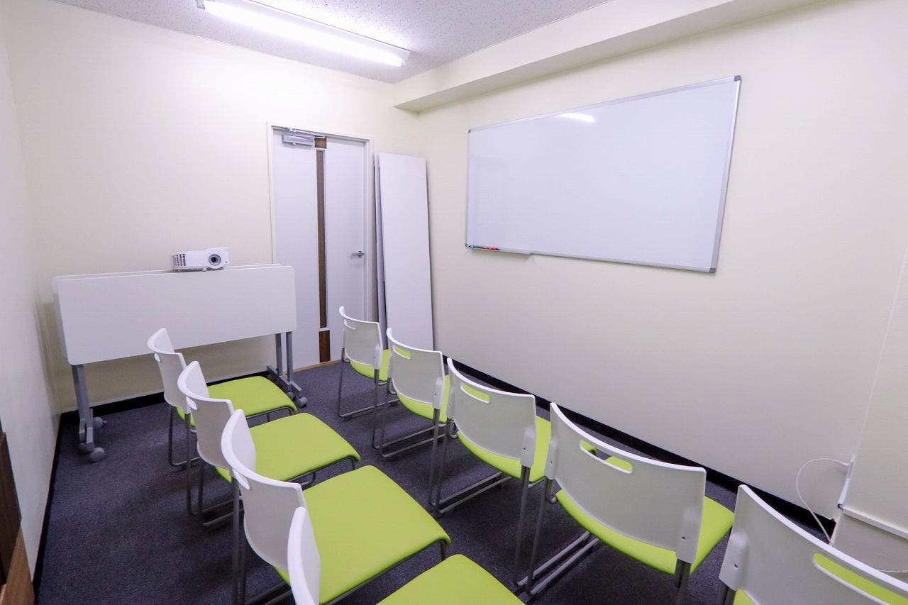 【渋谷駅徒歩1分！ヒカリエ隣！10名利用可！】プロジェクター・ホワイトボード・WiFi全て無料！ふれあい貸し会議室 渋谷No31の写真7