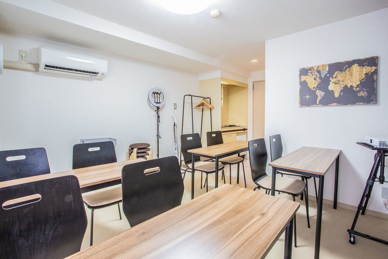 【烏丸駅16番出口2分！12名】綺麗な室内！WiFi・プロジェクター・ホワイトボード全て無料！ふれあい貸し会議室 京都B-505の写真11