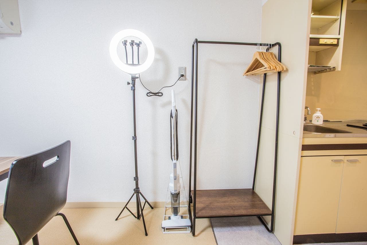 【烏丸駅16番出口2分！12名】綺麗な室内！WiFi・プロジェクター・ホワイトボード全て無料！ふれあい貸し会議室 京都B-505の写真13