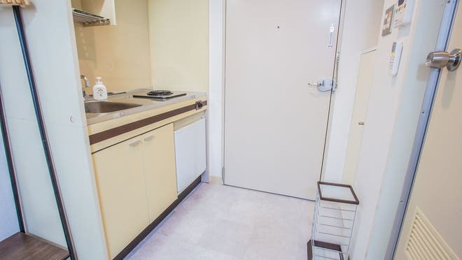 【烏丸駅16番出口2分!12名】綺麗な室内!WiFi・プロジェクター・ホワイトボード全て無料!ふれあい貸し会議室 京都B-505の写真14