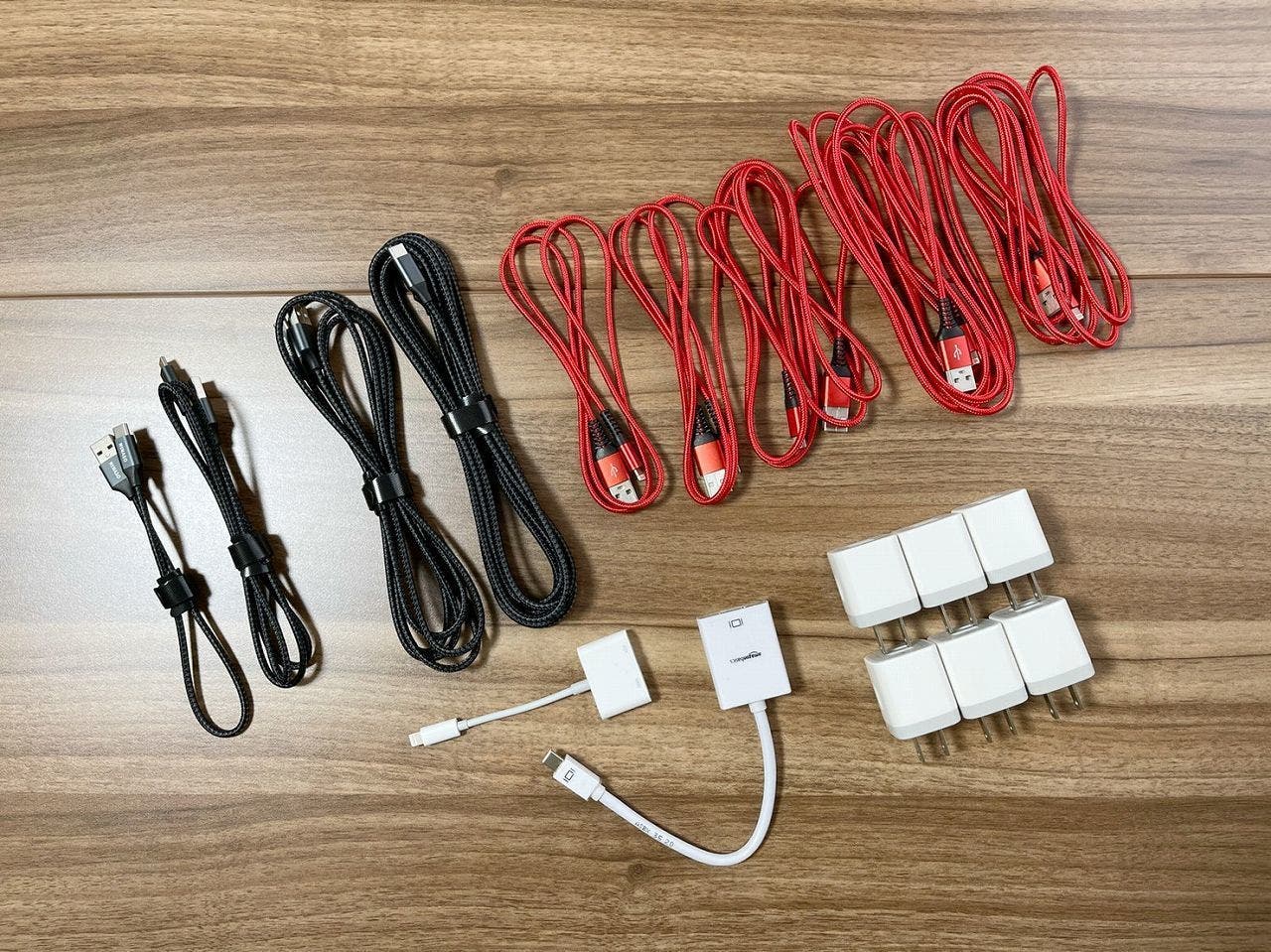 【烏丸駅16番出口2分！12名】綺麗な室内！WiFi・プロジェクター・ホワイトボード全て無料！ふれあい貸し会議室 京都B-505の写真16