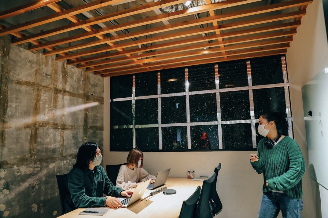 【ドラマ・CMの撮影場所に最適！】カフェ・コワーキングスペース・店舗など複数シーンに対応した撮影スタジオの写真8