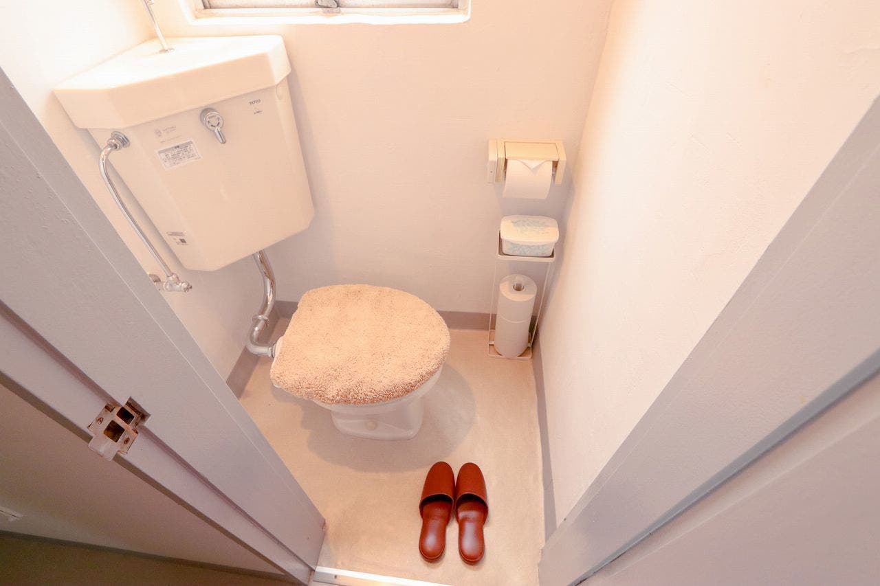 【三越前駅1分！18名】綺麗な室内！WiFi・プロジェクター・ホワイトボード全て無料！土足可！ふれあい貸し会議室 三越前Aの写真12