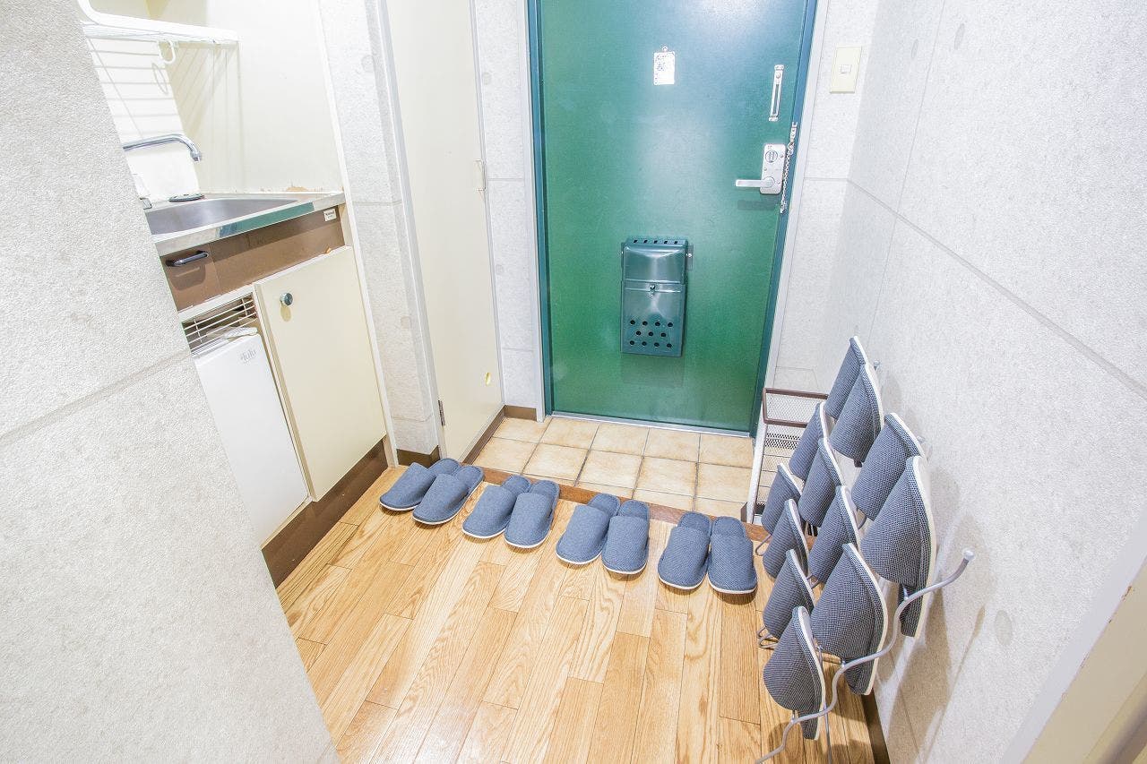 【天王寺駅3分！10名】綺麗な室内！WiFi・プロジェクター・ホワイトボード全て無料！ふれあい貸し会議室 天王寺D-402の写真11