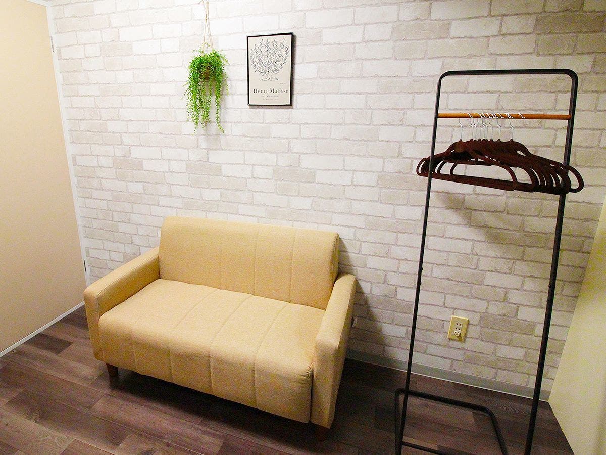 【御堂筋線江坂駅4分！12名利用可！】綺麗な室内！WiFi・プロジェクター・ホワイトボード全て無料！ふれあい貸し会議室 吹田Aの写真5