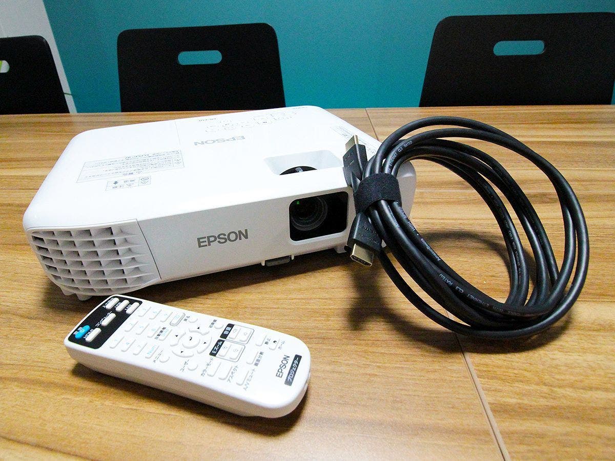 【御堂筋線江坂駅4分！12名利用可！】綺麗な室内！WiFi・プロジェクター・ホワイトボード全て無料！ふれあい貸し会議室 吹田Aの写真8