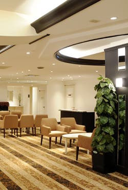 【広島】 シルバー 広がりと上品なかがやきを演出空間 宴会/ミーティング/パーティー/ウェデイングの写真5