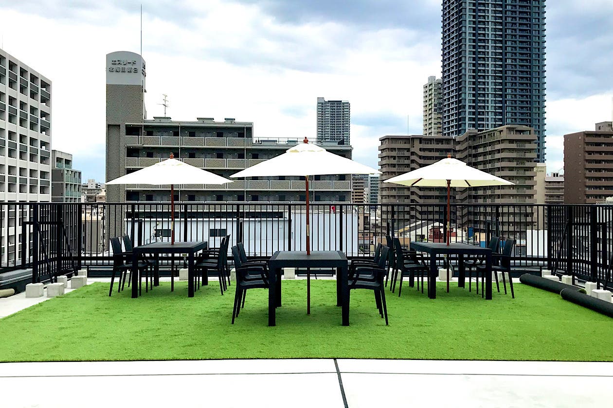 約70坪の屋上スペース！MV・PV動画撮影に人気！少人数の静かな会合など用途多数。屋上直通エレベーター・水道・コンセント完備！の写真7