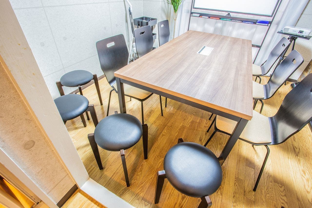 【天王寺駅3分！10名】綺麗な室内！WiFi・プロジェクター・ホワイトボード全て無料！ふれあい貸し会議室 天王寺C-202の写真7