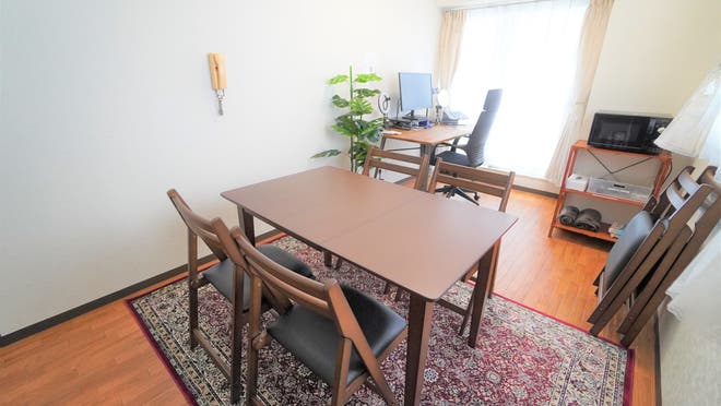 <桜木町ワークスペース>完全個室✨モニター/高速Wi-Fiあり!テレワーク/会議/商談/作業場所/オフ会の写真1