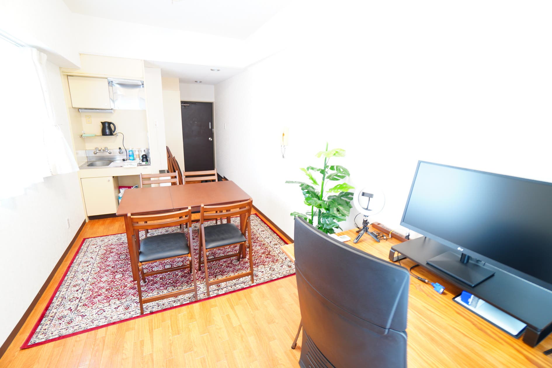 ＜桜木町ワークスペース＞完全個室✨モニター/高速Wi-Fiあり！テレワーク/会議/商談/作業場所/オフ会の写真11