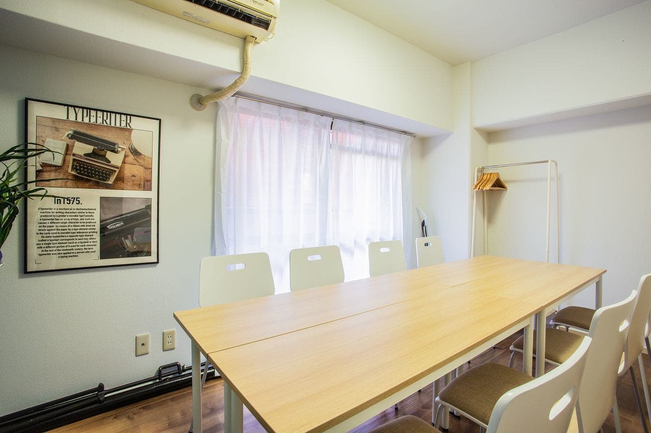 【大阪メトロ京橋駅3分！12名】綺麗な室内！WiFi・プロジェクター・ホワイトボード全て無料！ふれあい貸し会議室 大阪D-207の写真5