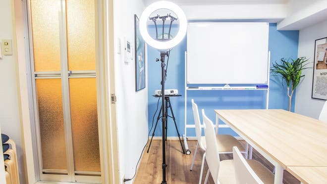 【大阪メトロ京橋駅3分!12名】綺麗な室内!WiFi・プロジェクター・ホワイトボード全て無料!ふれあい貸し会議室 大阪D-207の写真11