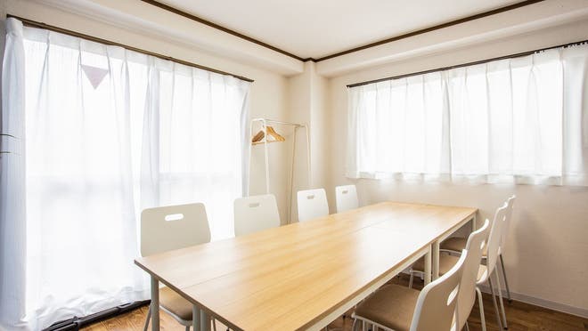 【長堀橋駅2分!10名利用可!】綺麗な室内!WiFi・プロジェクター・ホワイトボード全て無料!ふれあい貸し会議室 心斎橋Aの写真4