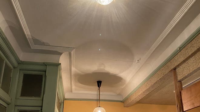 海から徒歩30秒にあり奇跡的に残された大正11年築の木造洋風の元郵便局をリノベーション。の写真6