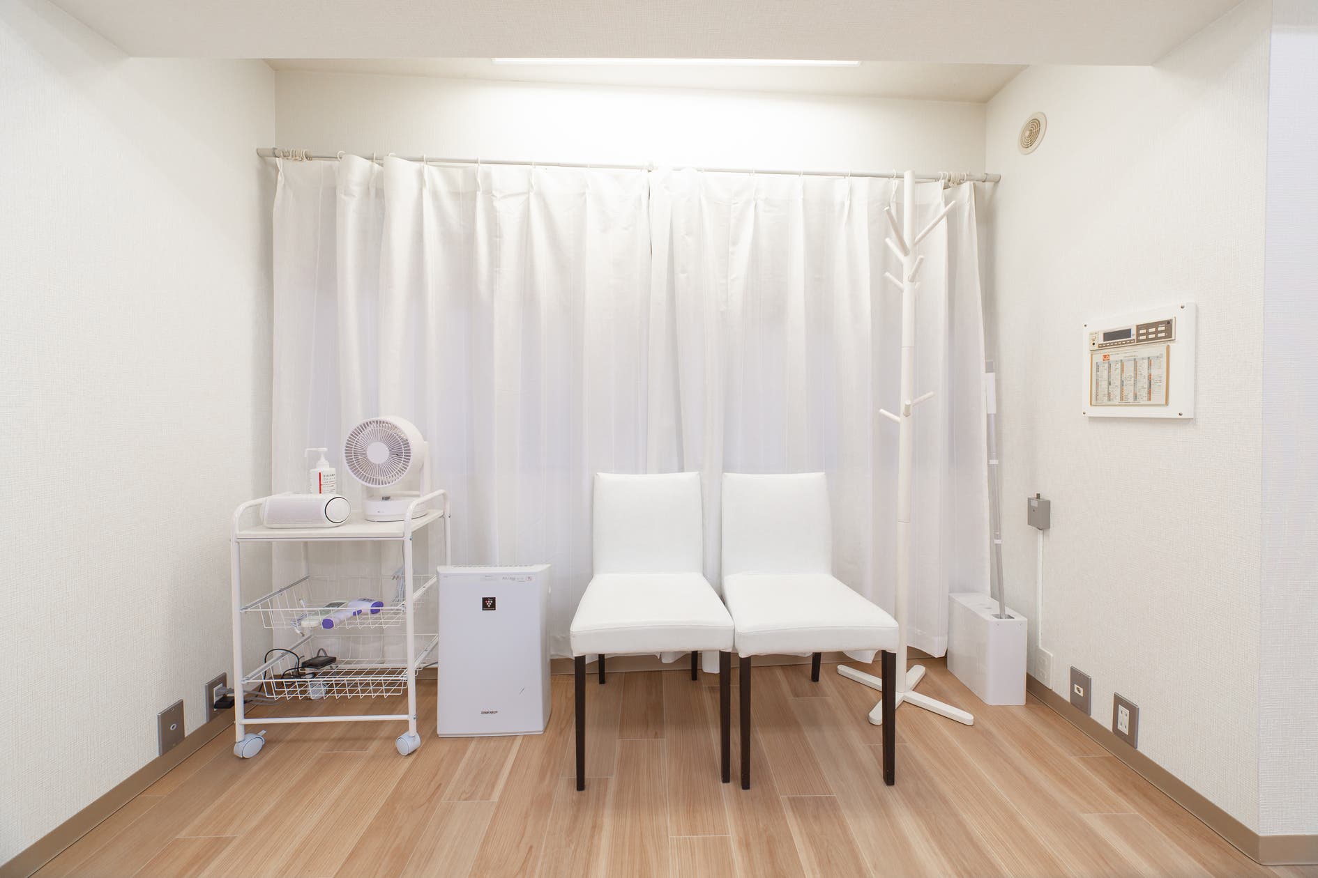 ＜東高円寺駅１分＞ダンスができるレンタルスタジオ/幅4.0m高さ1.8の鏡付き/少人数グループ・個人練習に最適の写真7