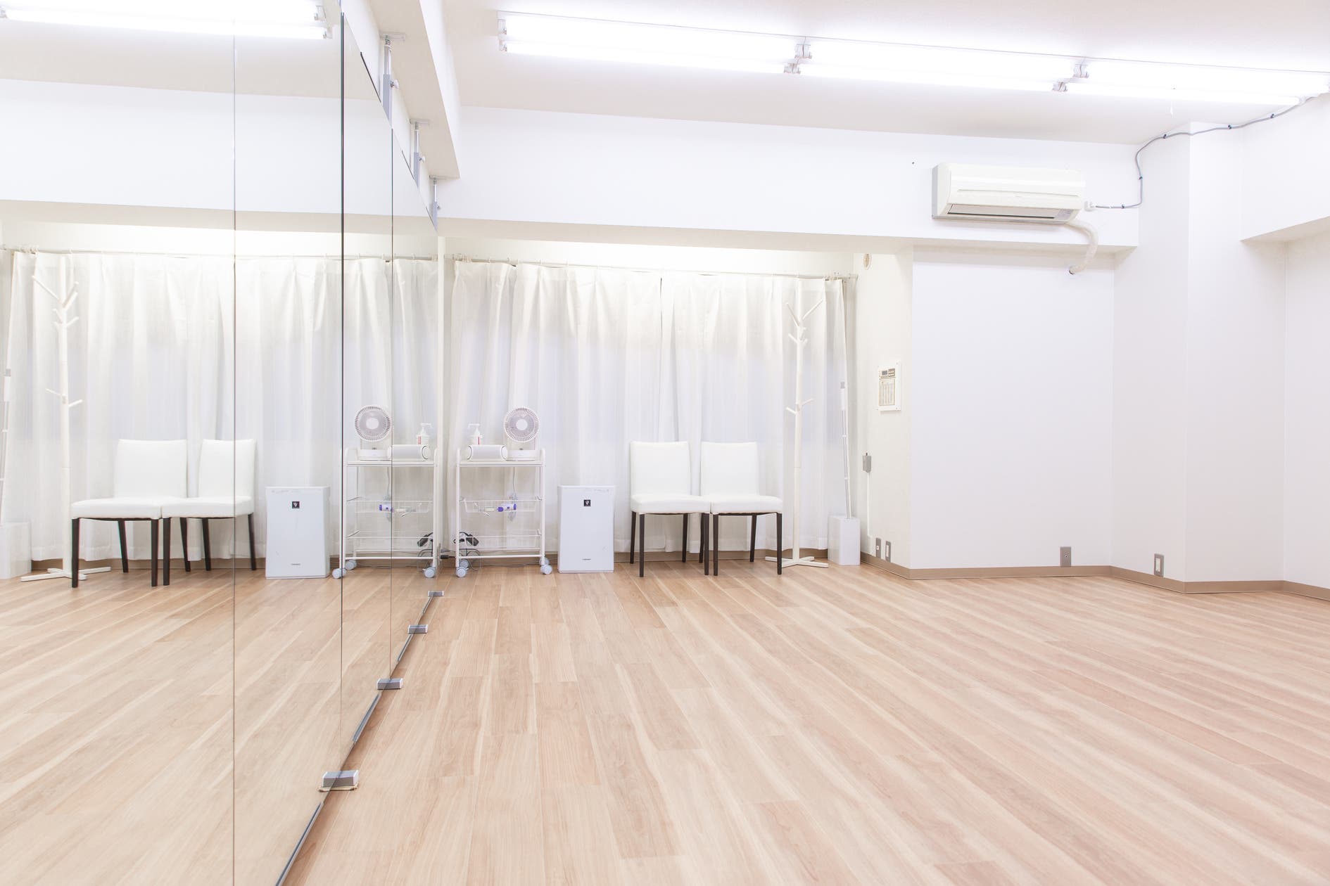 ＜東高円寺駅１分＞ダンスができるレンタルスタジオ/幅4.0m高さ1.8の鏡付き/少人数グループ・個人練習に最適の写真10