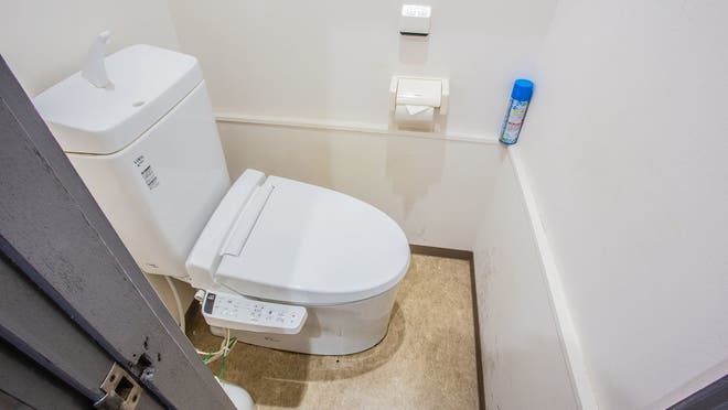 【阪急十三駅1分!6名利用可!】綺麗な室内!WiFi・ホワイトボード全て無料!土足可!ふれあい貸し会議室 十三Aの写真6