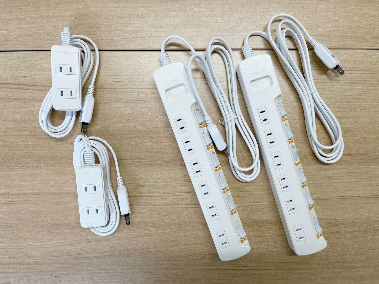 【阪急十三駅1分！6名利用可！】綺麗な室内！WiFi・ホワイトボード全て無料！土足可！ふれあい貸し会議室 十三Aの写真9