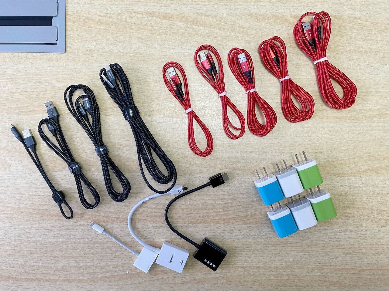 【阪急十三駅5分！10名利用可！】綺麗な室内！WiFi・大型モニター・ホワイトボード全て無料！ふれあい貸し会議室 十三Bの写真16