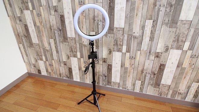 【横浜駅5分!8名利用可!】綺麗な室内!WiFi・プロジェクター・ホワイトボード全て無料!ふれあい貸し会議室 横浜Aの写真13