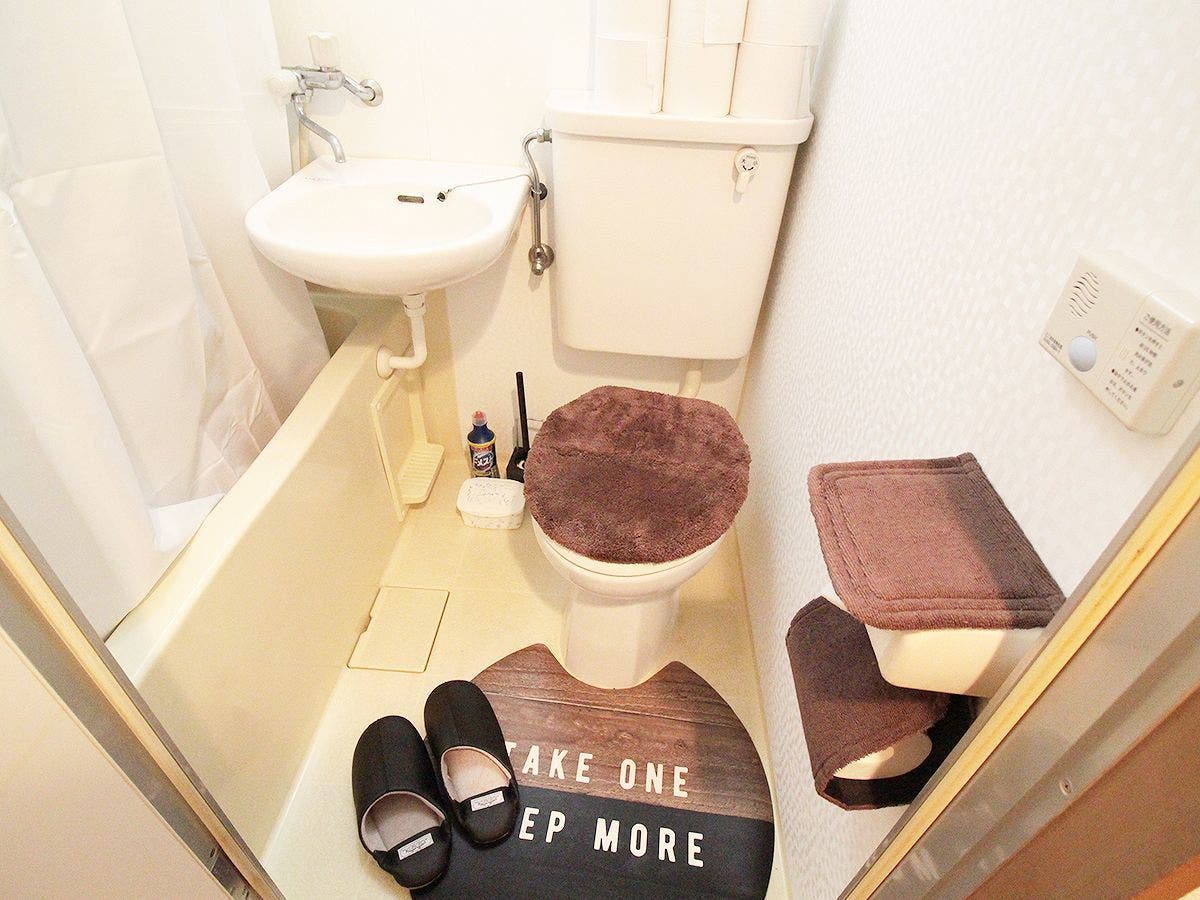 【横浜駅5分！8名利用可！】綺麗な室内！WiFi・プロジェクター・ホワイトボード全て無料！ふれあい貸し会議室 横浜Aの写真14